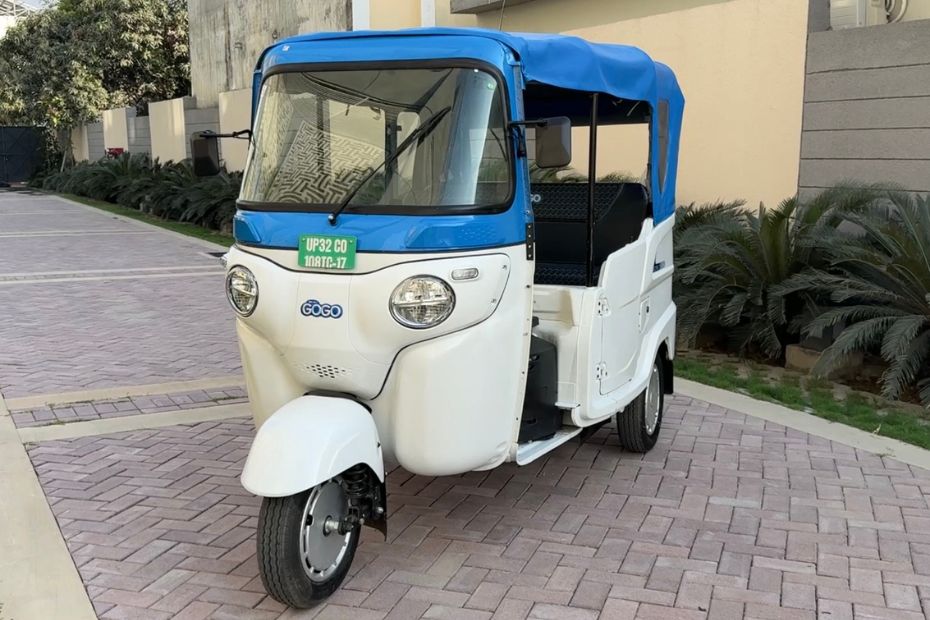 Bajaj GoGo Electric Auto Launched: First Batch Deliveries Begins